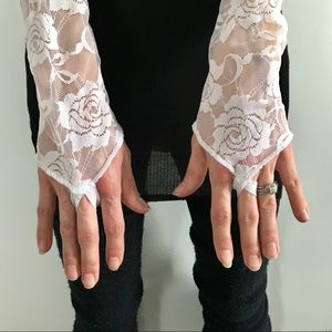 Handmade | Accessories | Lace Gloves With Finger Loops Black White ...
